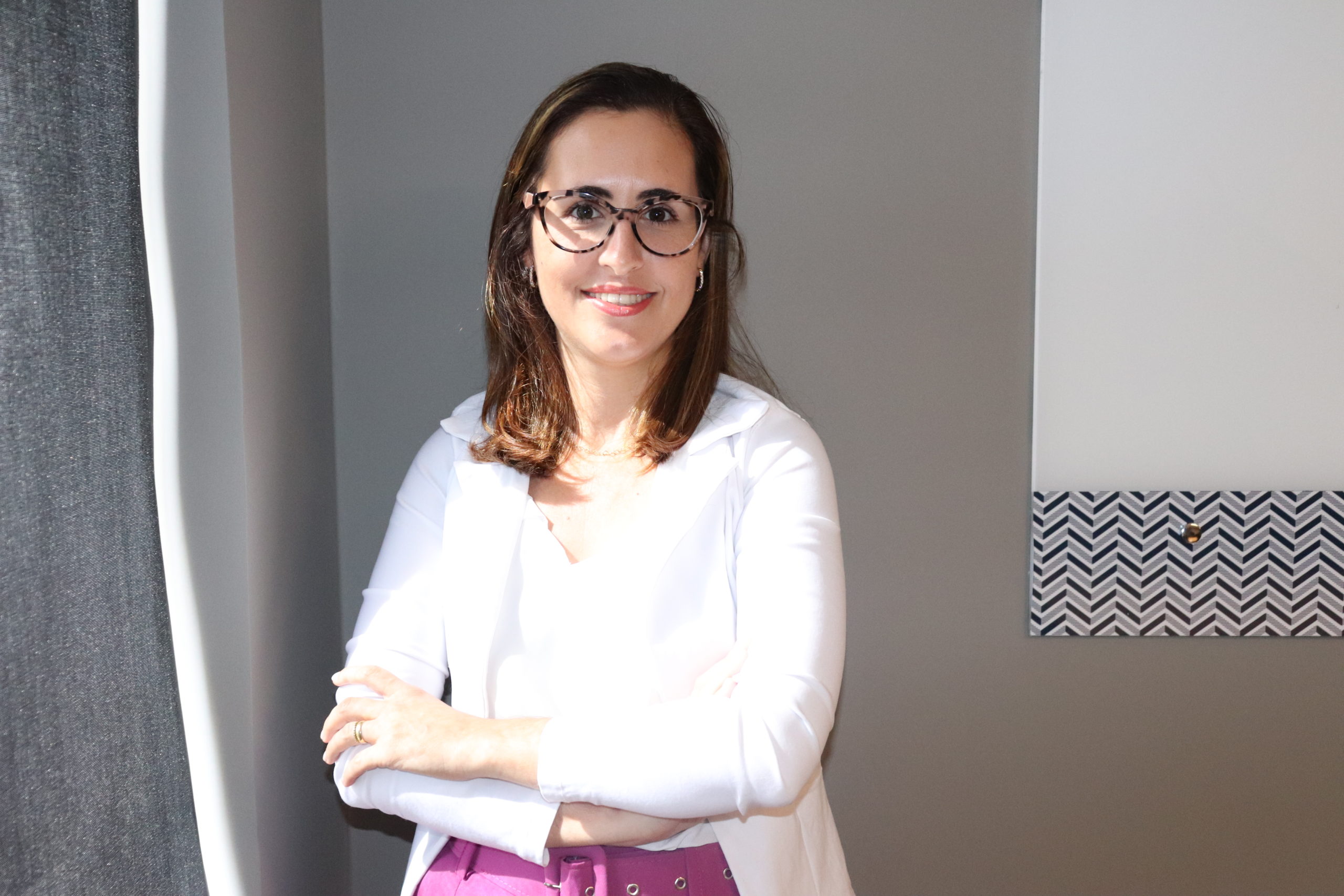 Lívia Lopes | Parish & Zenandro Advogados - Especialistas em INSS e ...